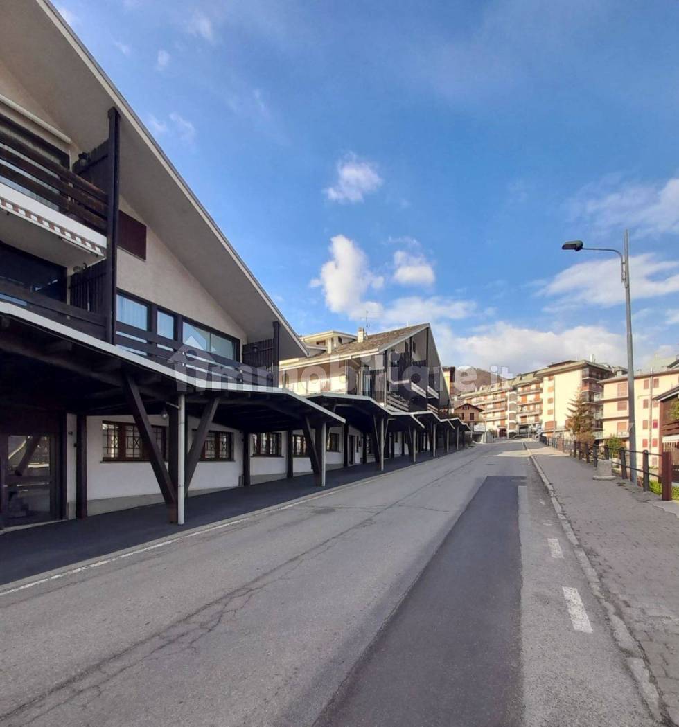 Bilocale via Roma 44, Centro, Teglio