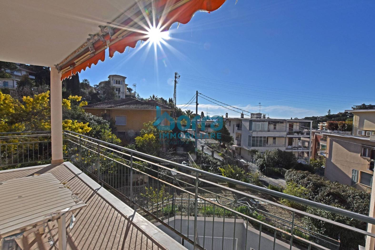 Bilocale corso degli Inglesi, Solaro, Sanremo