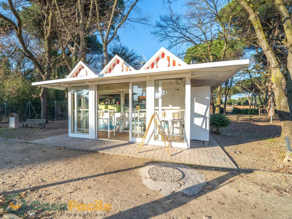 Attività commerciale in Vendita