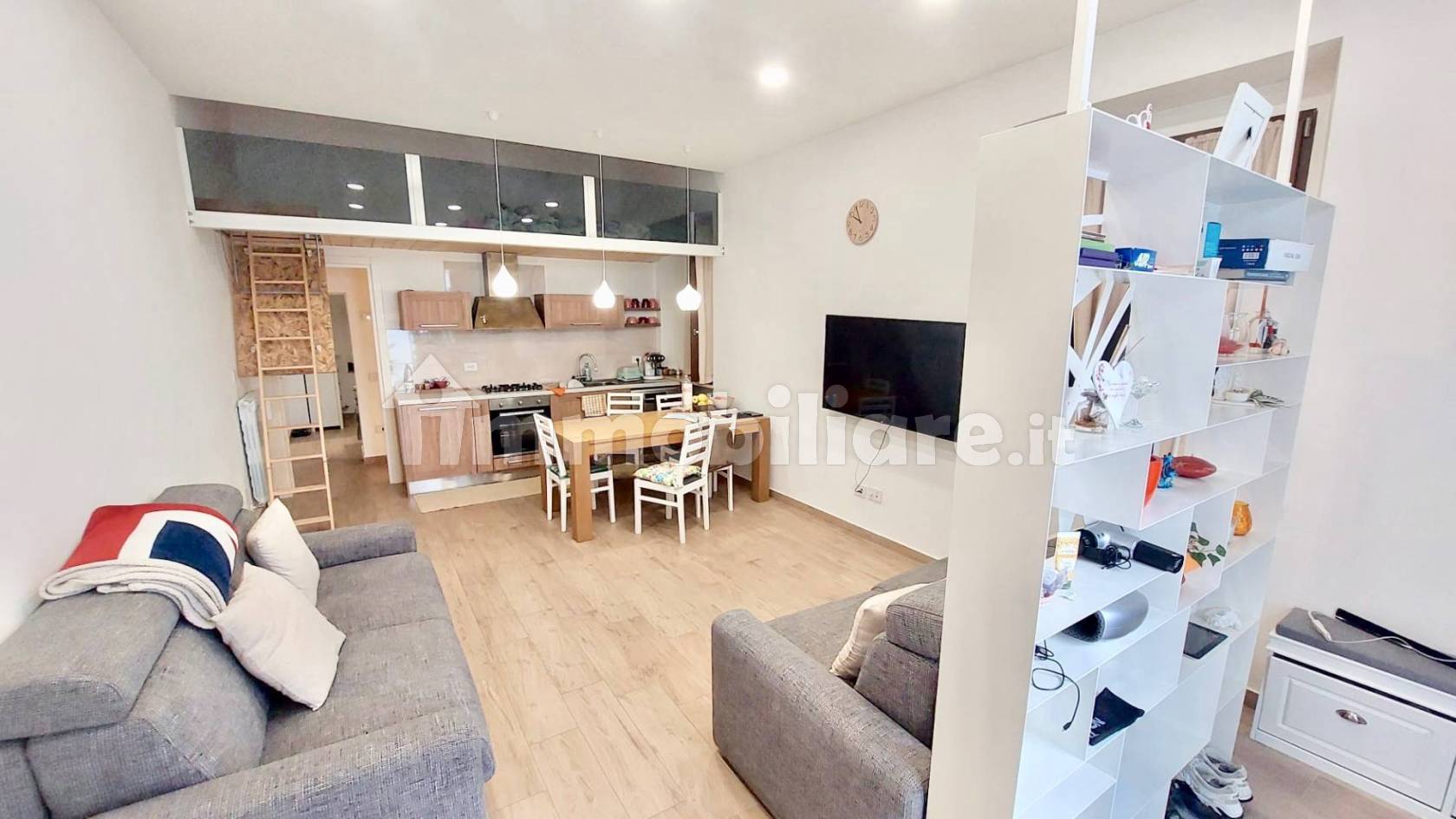 Trilocale via dante 8, Centro, Fabriano