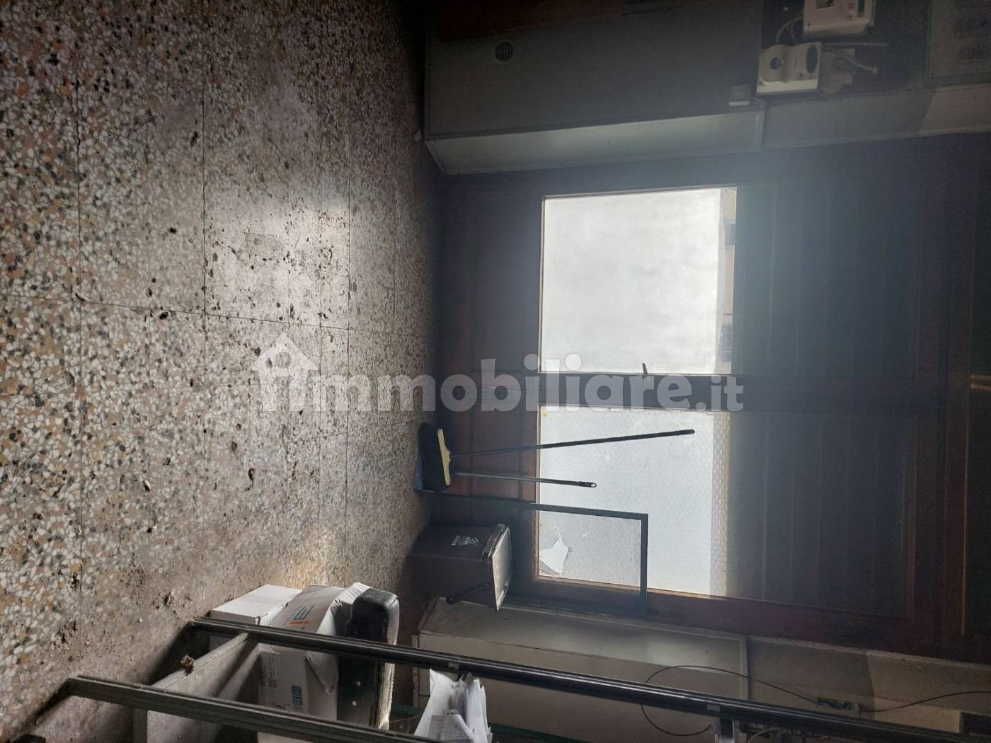 Locale commerciale in Vendita