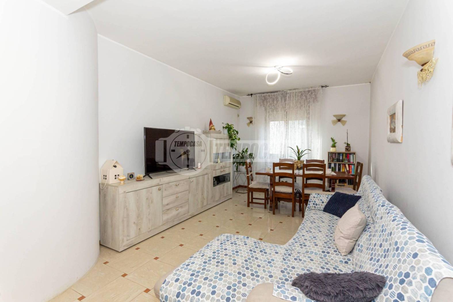 Quadrilocale via Dante Alighieri, Rivolta d'Adda