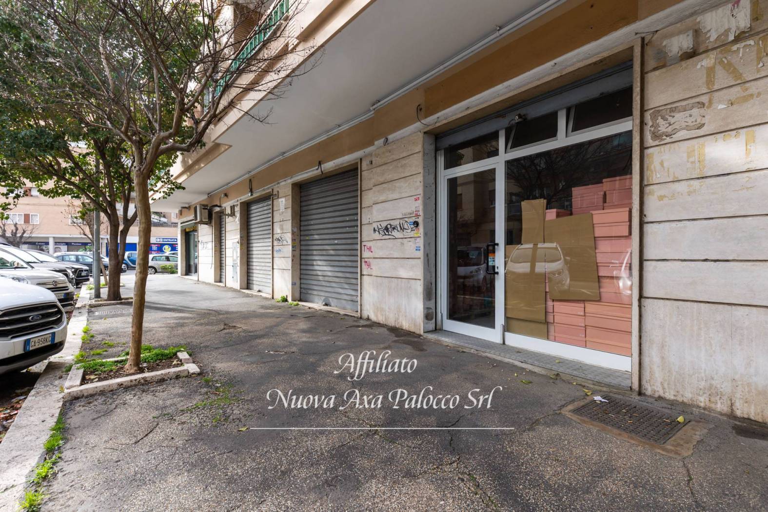 Locale commerciale in Vendita