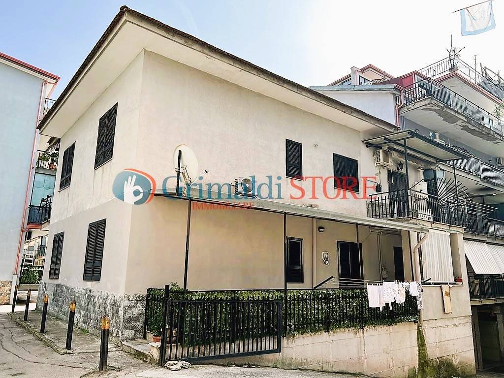 Quadrilocale via Vittorio Emanuele III 167, Centro, Casalnuovo di Napoli