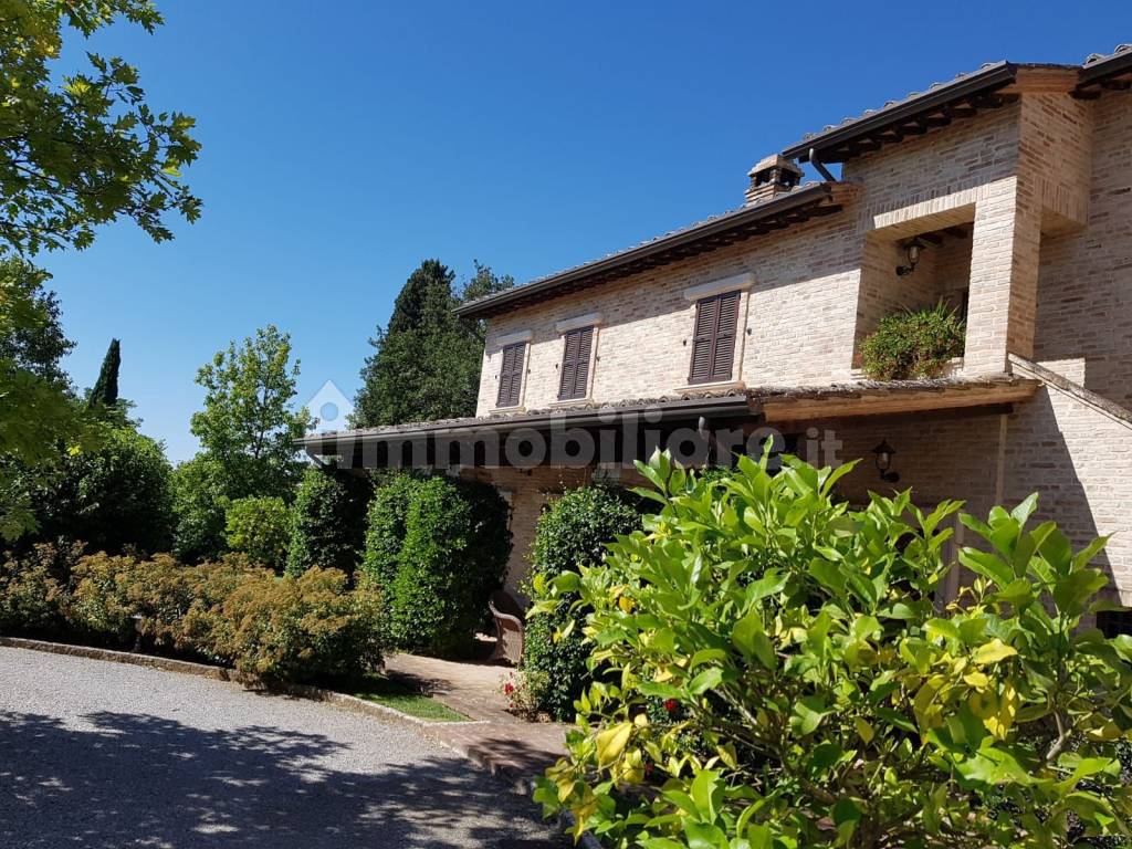 Vendita Casale in via Mario Vianello 50 Perugia. Ottimo stato, posto ...