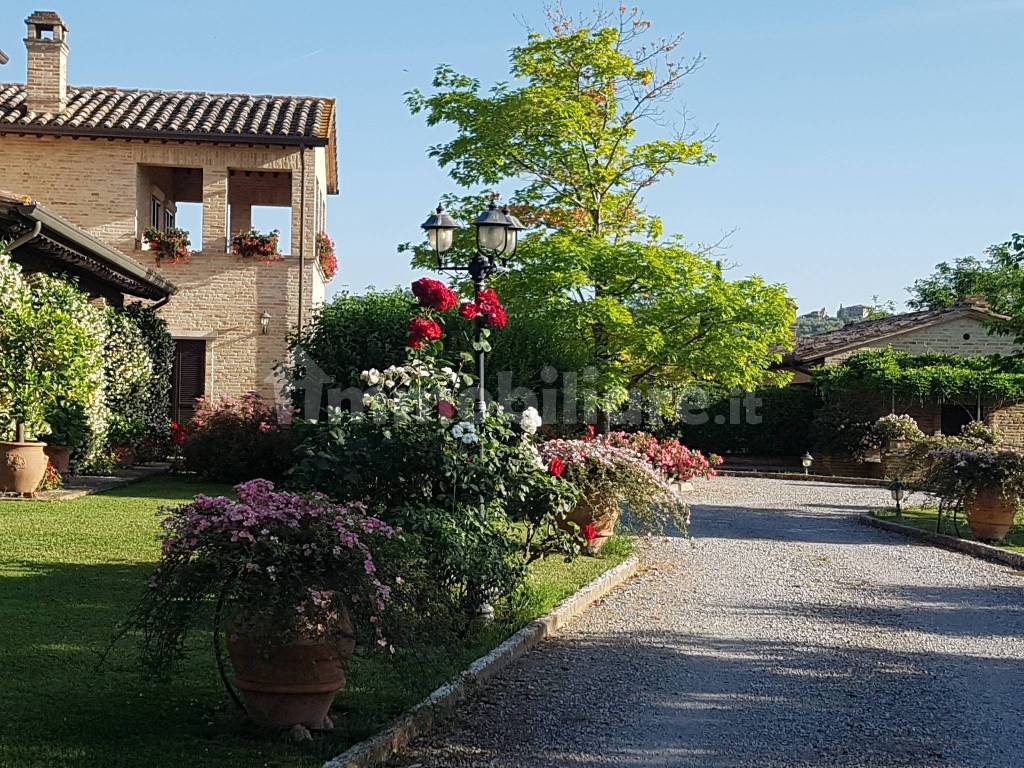 Vendita Casale in via Mario Vianello 50 Perugia. Ottimo stato, posto ...