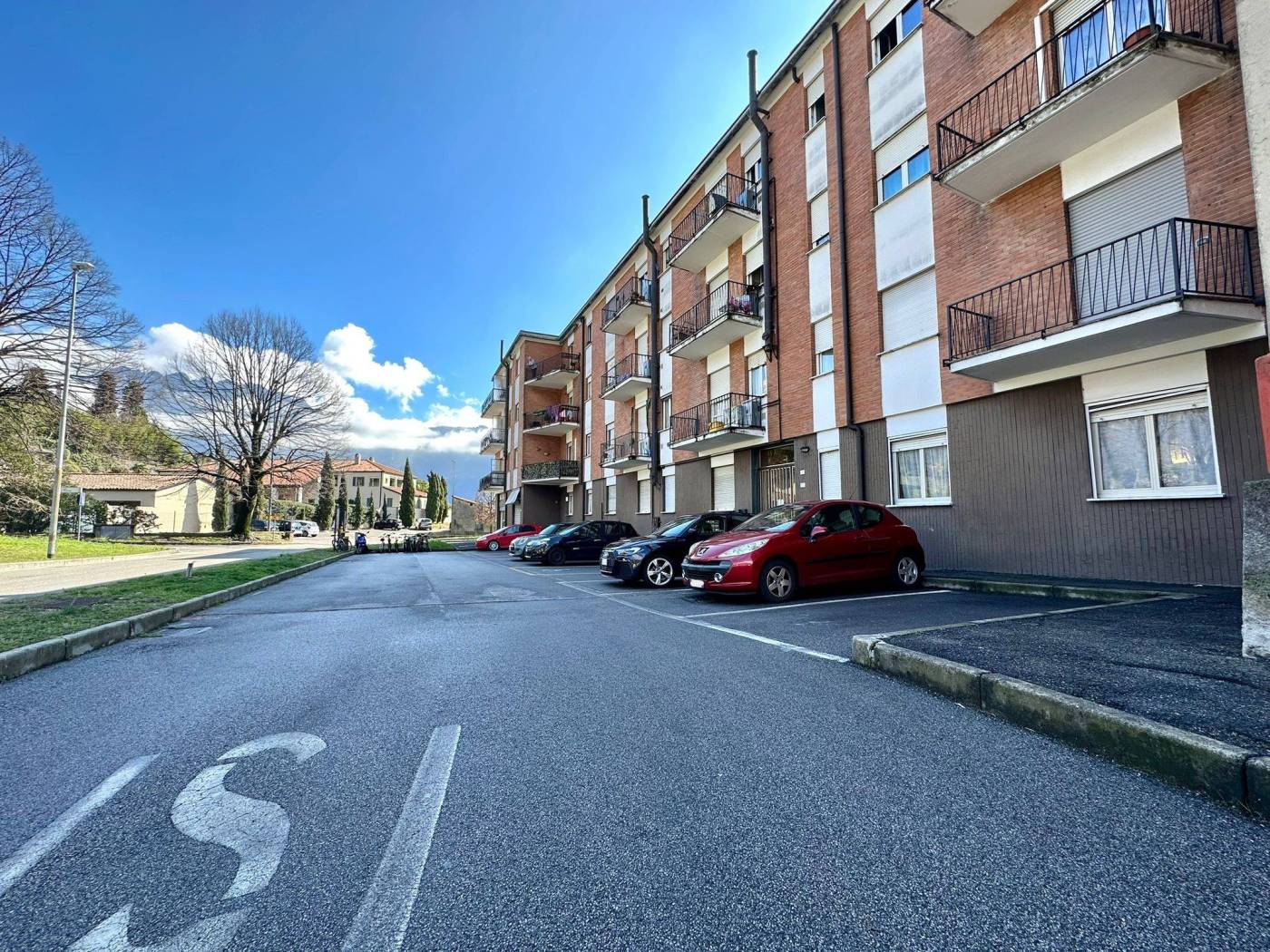 Bilocale frazione San Dionigi 7, Valmadrera