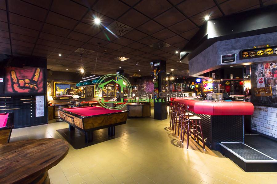 Locale commerciale in Vendita