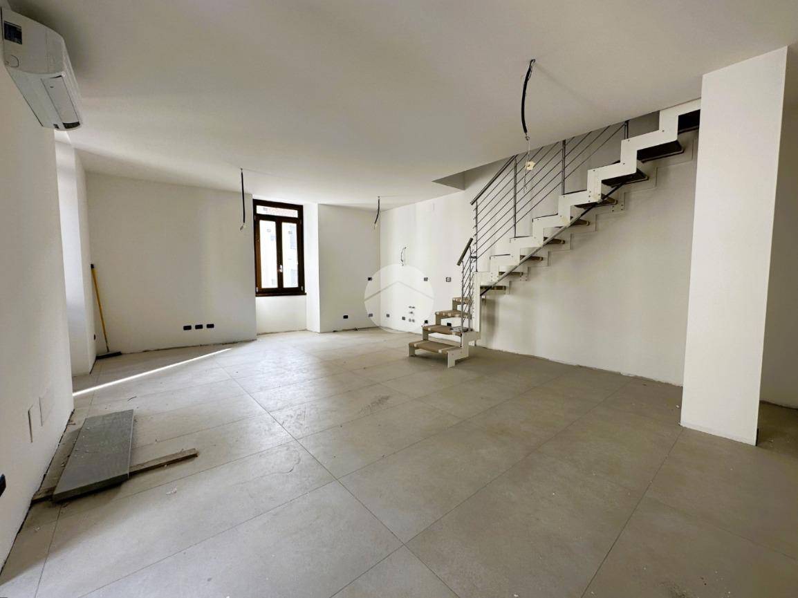 Quadrilocale corso Bonomelli Silvio 79, Centro, Rovato