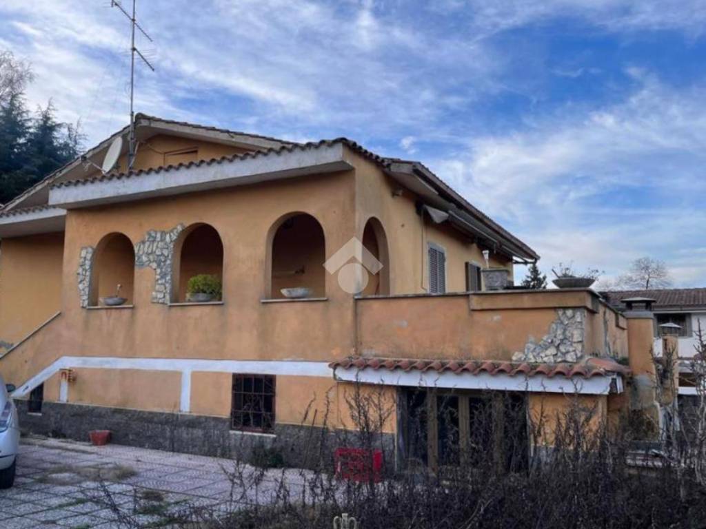 Vendita Villa unifamiliare in via anagnina di rocca di papa 100 Rocca ...