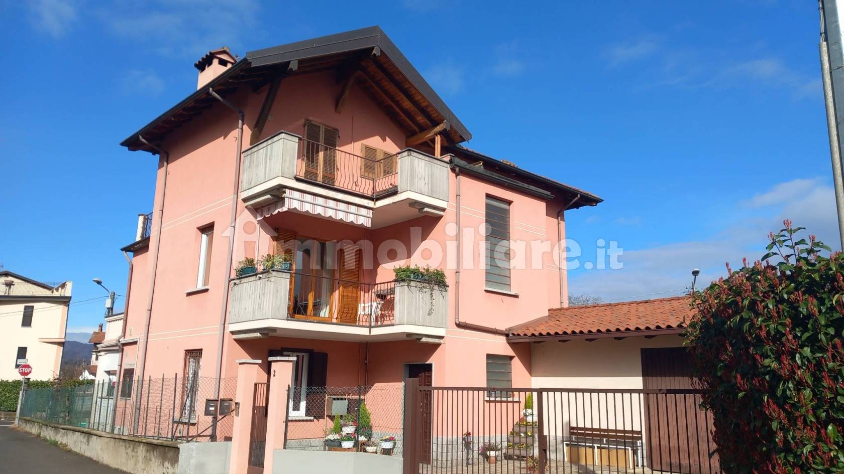 Trilocale via Ceredo, Centro, Borgomanero