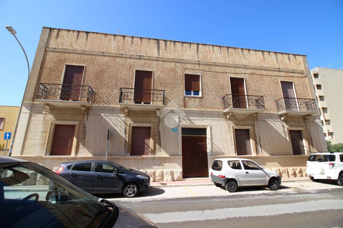 Trilocale via alessandro volta 8, Casa Santa, Erice