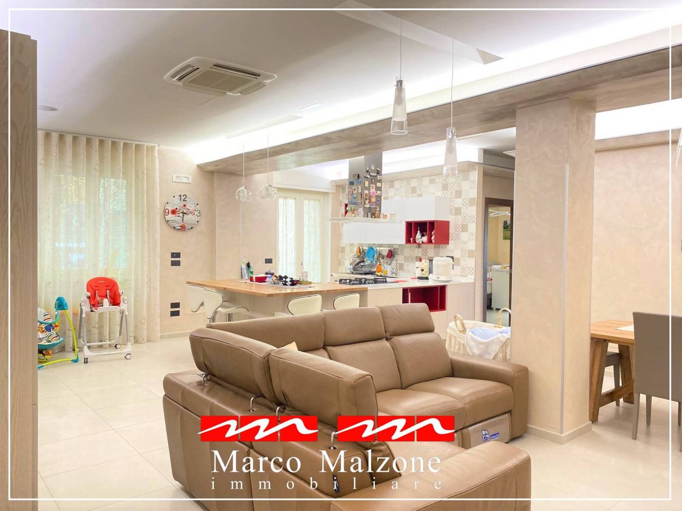 Quadrilocale ottimo stato, quinto piano, Centro, Battipaglia