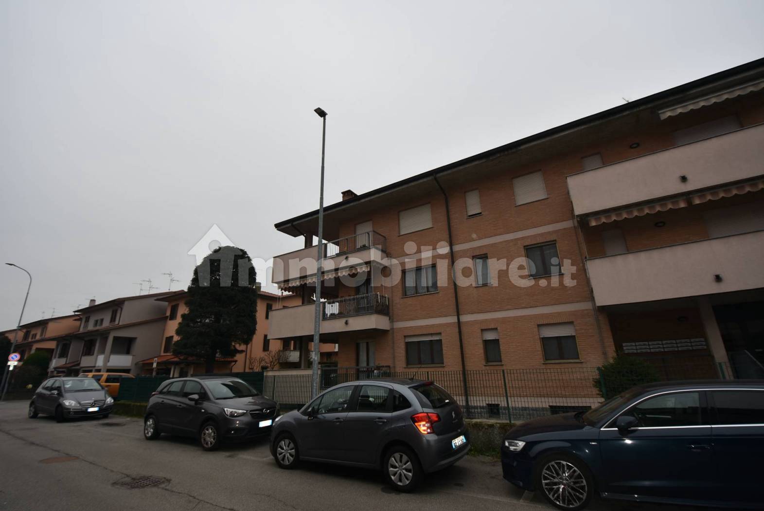 Bilocale via Deledda 43, Lodi Vecchio