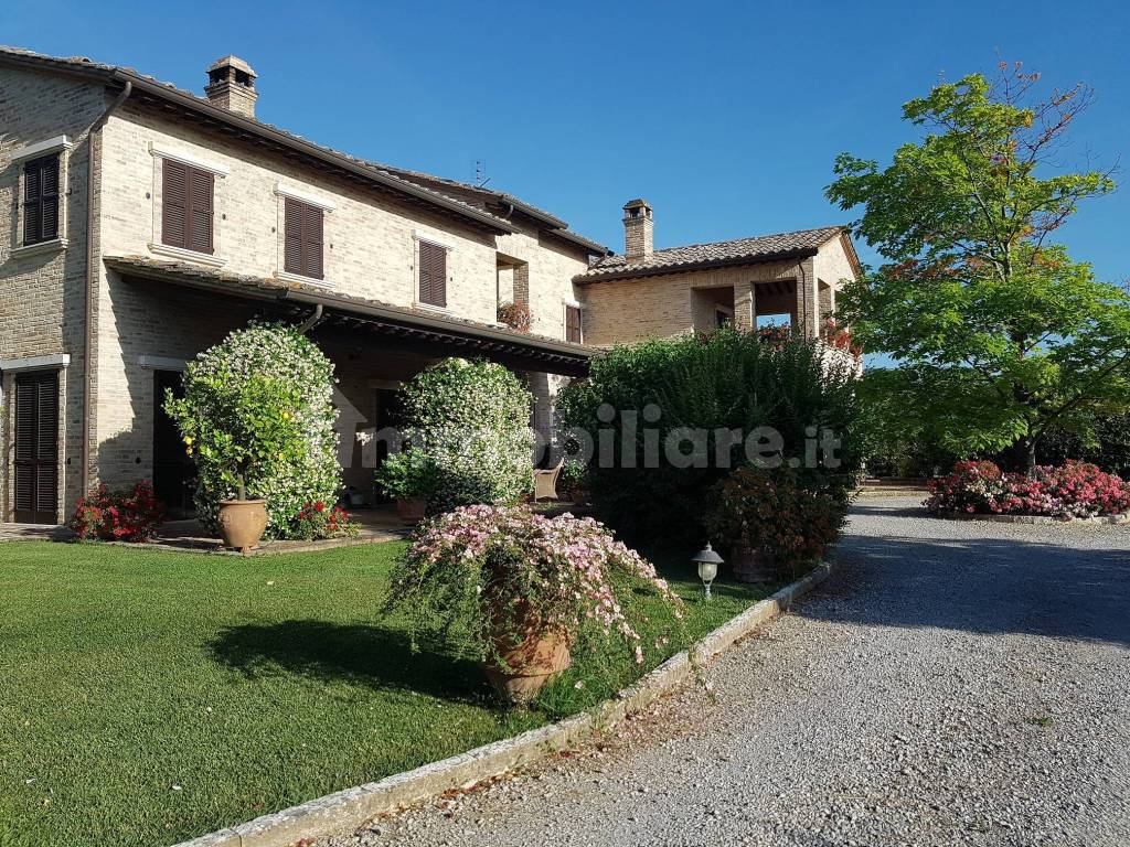 Vendita Casale in via Mario Vianello 50 Perugia. Ottimo stato, posto ...