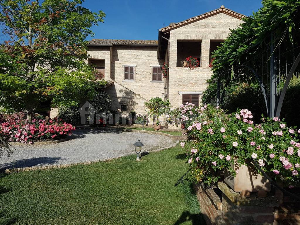 Vendita Casale in via Mario Vianello 50 Perugia. Ottimo stato, posto ...