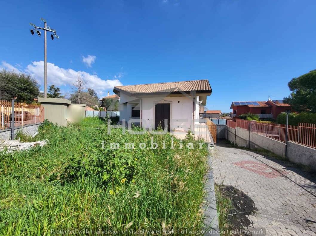 Villa unifamiliare via Belpasso-Pedara, Centro, Mascalucia