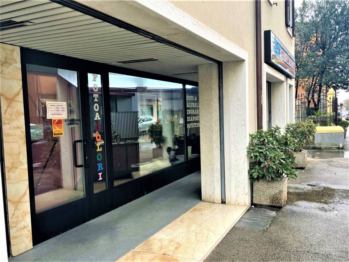 Locale commerciale in Vendita