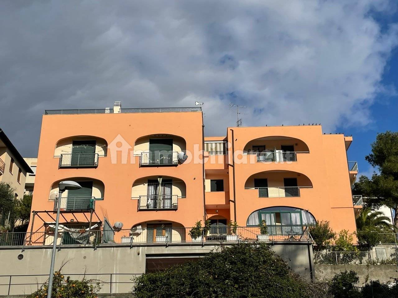 Trilocale via alla Torre 26, Spotorno