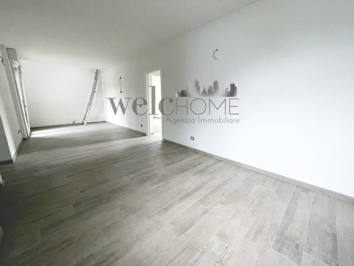 Trilocale piazza Palmiro Togliatti, Capalle, La Villa, Esselunga, Campi Bisenzio