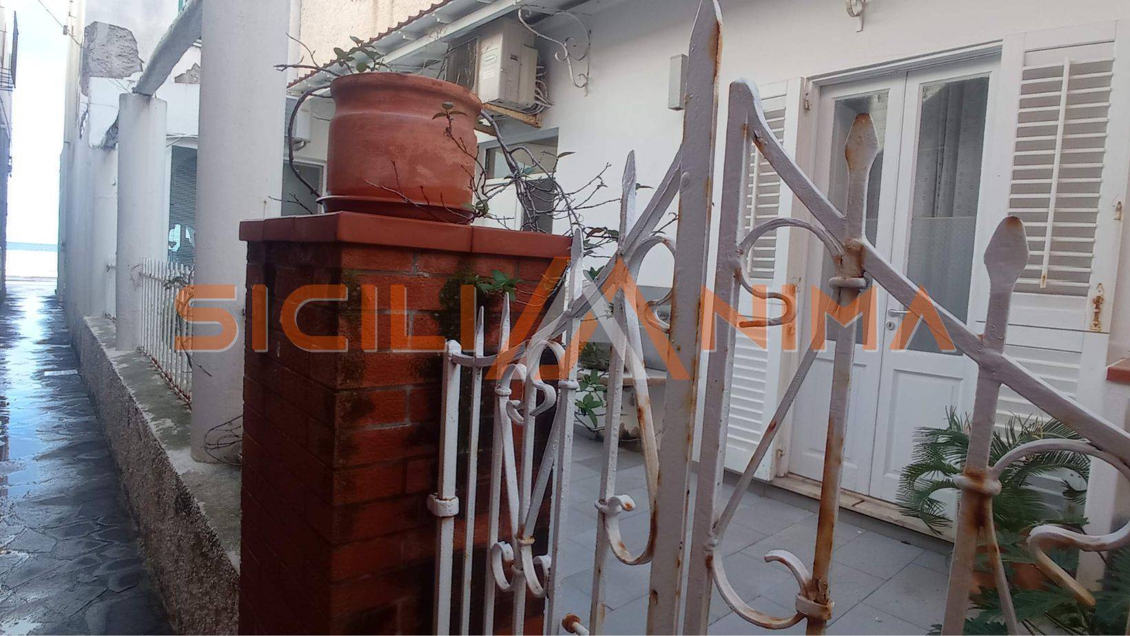 Quadrilocale via Marina Garibaldi, Canneto, Lipari