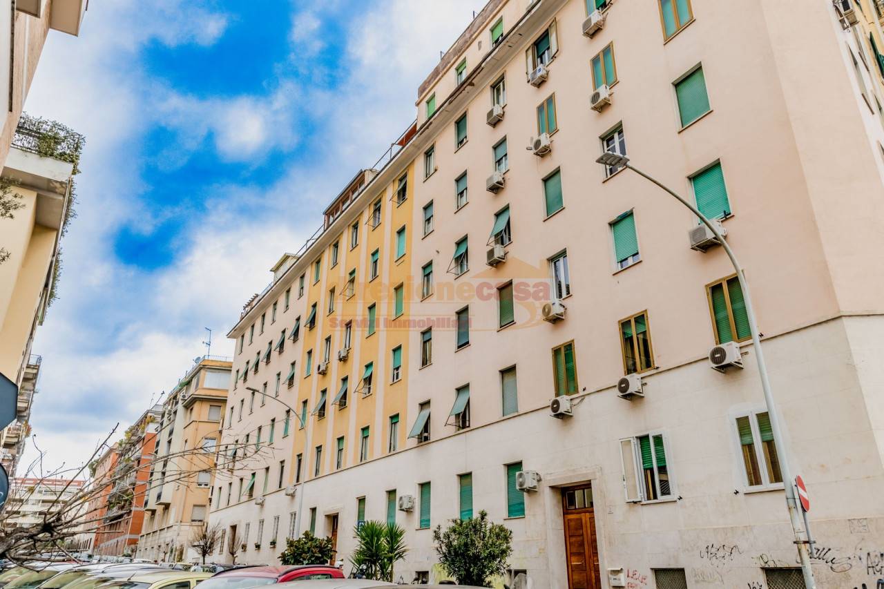 Trilocale via luigi ungarelli 6, Bologna, Roma