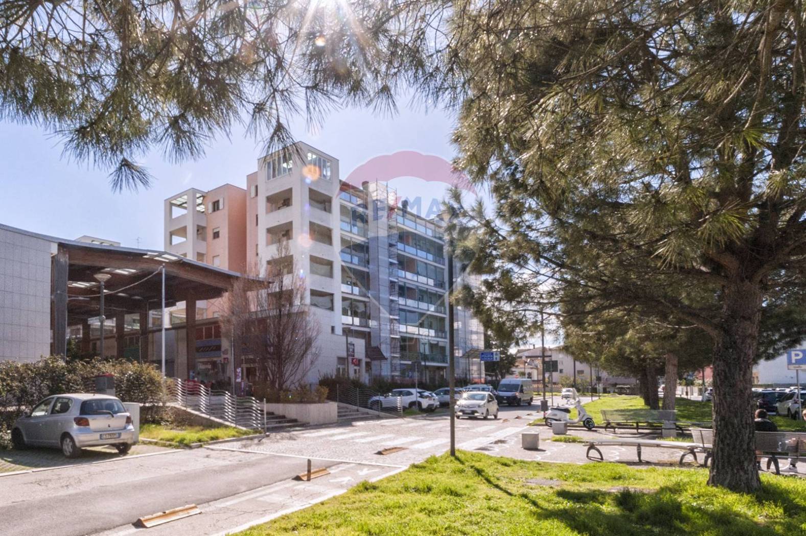 Locale commerciale in Vendita