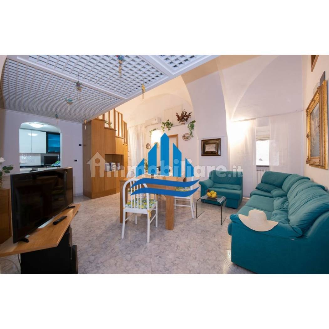 Quadrilocale via Comunale Scarpa, Atrani