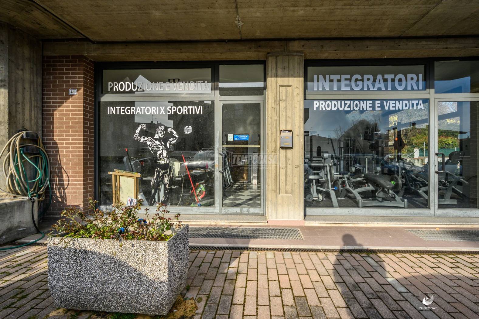 Locale commerciale in Vendita