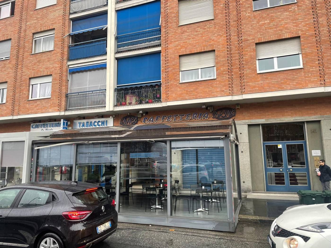 Locale commerciale in Vendita