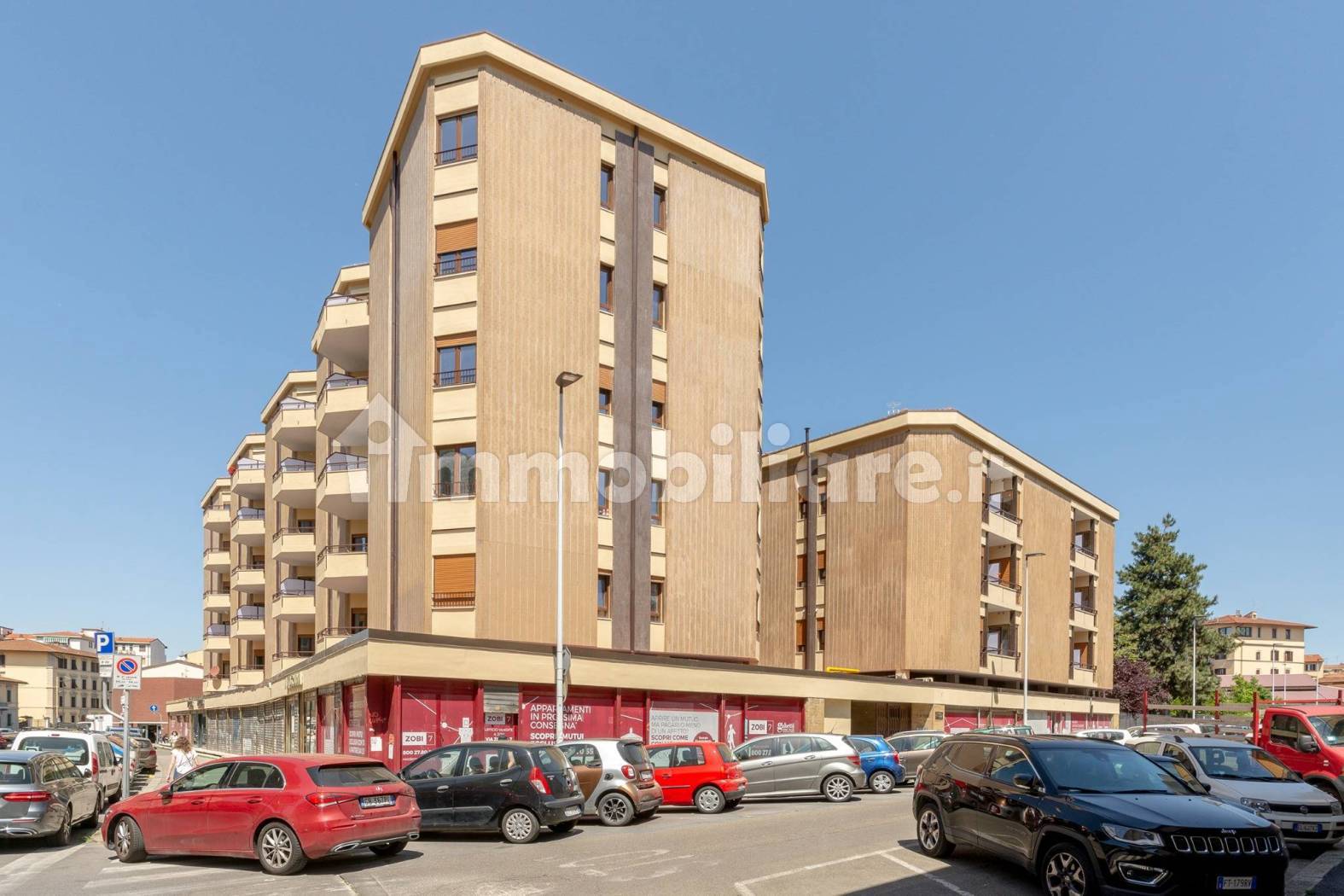 Locale commerciale in Vendita