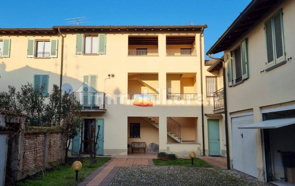 Trilocale via San Giuseppe, Centro, Castelleone