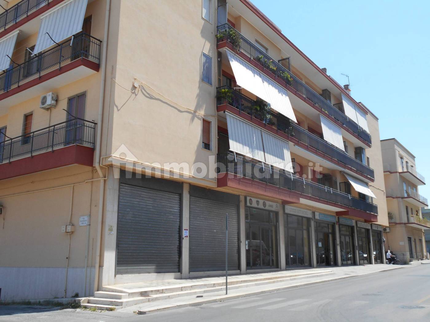 Laboratorio in Vendita