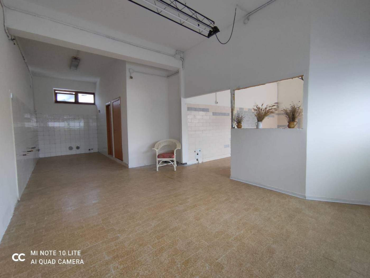 Locale commerciale in Vendita