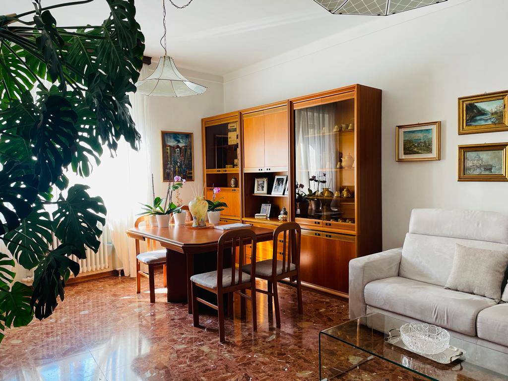 Trilocale via Alessandro Manzoni 4, Volturno, Brescia