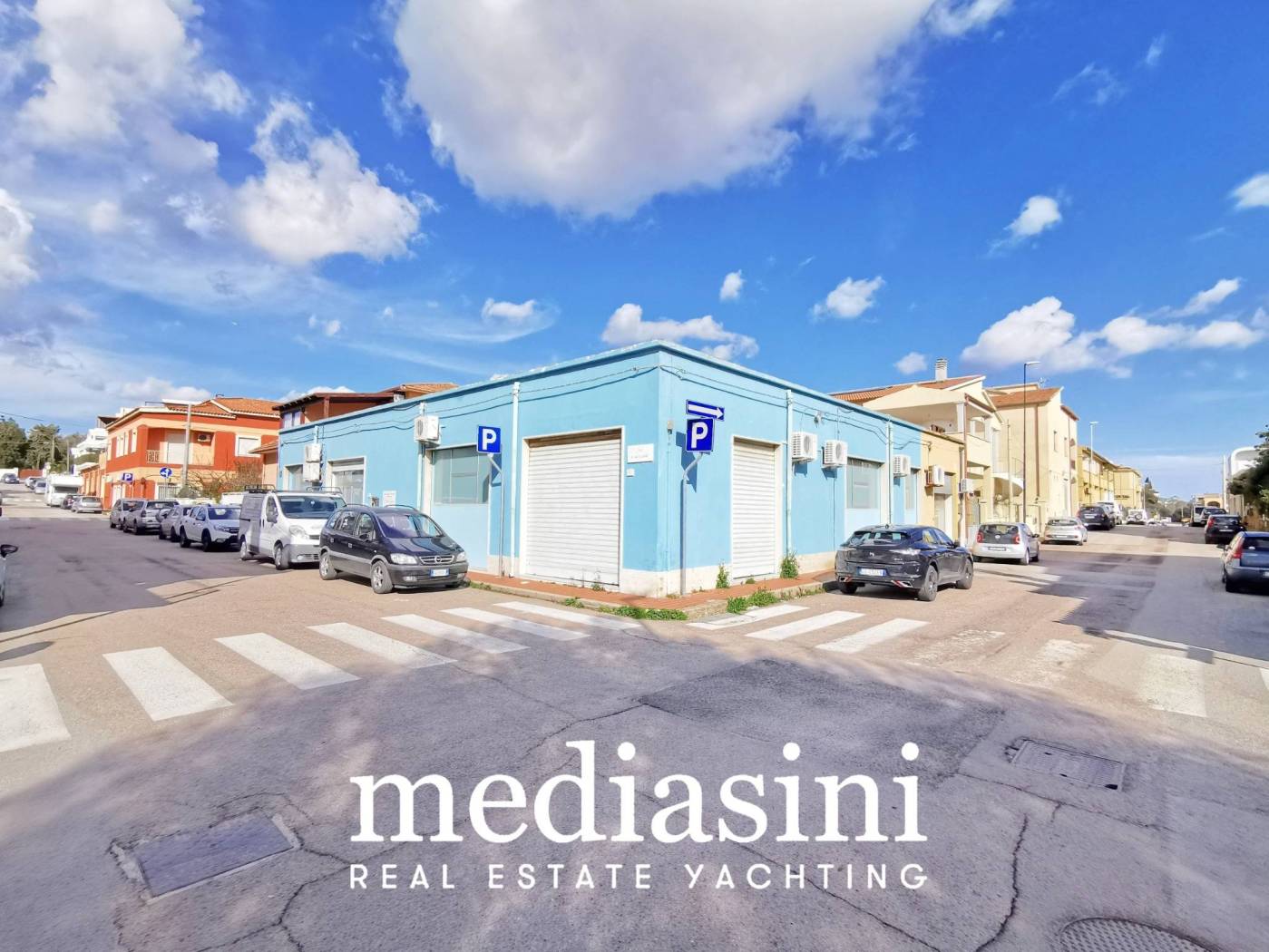 Locale commerciale con laboratorio in Vendita