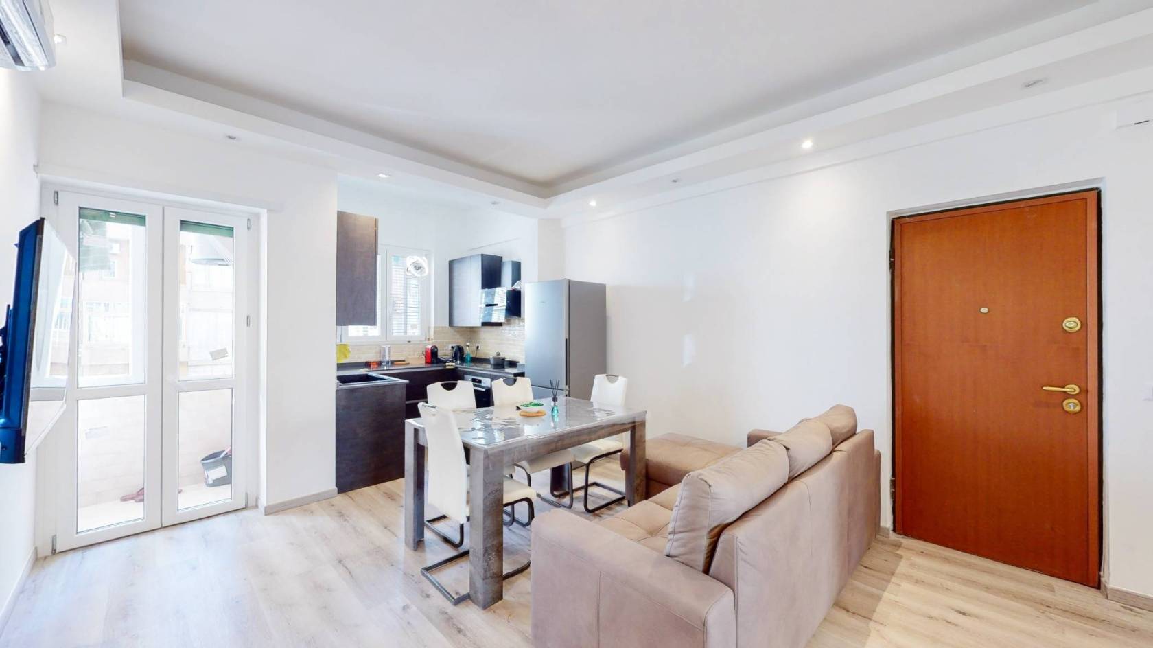 Trilocale via Castagnevizza 13, Santa Rita, Mirafiori Nord, Torino