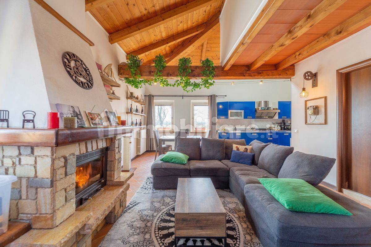 Trilocale via Emilia Ovest 347, San Pancrazio, Parma