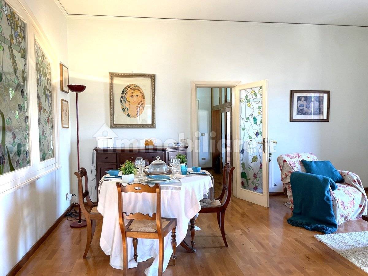 Quadrilocale via Giuseppe Zanardelli, Centro, Viareggio