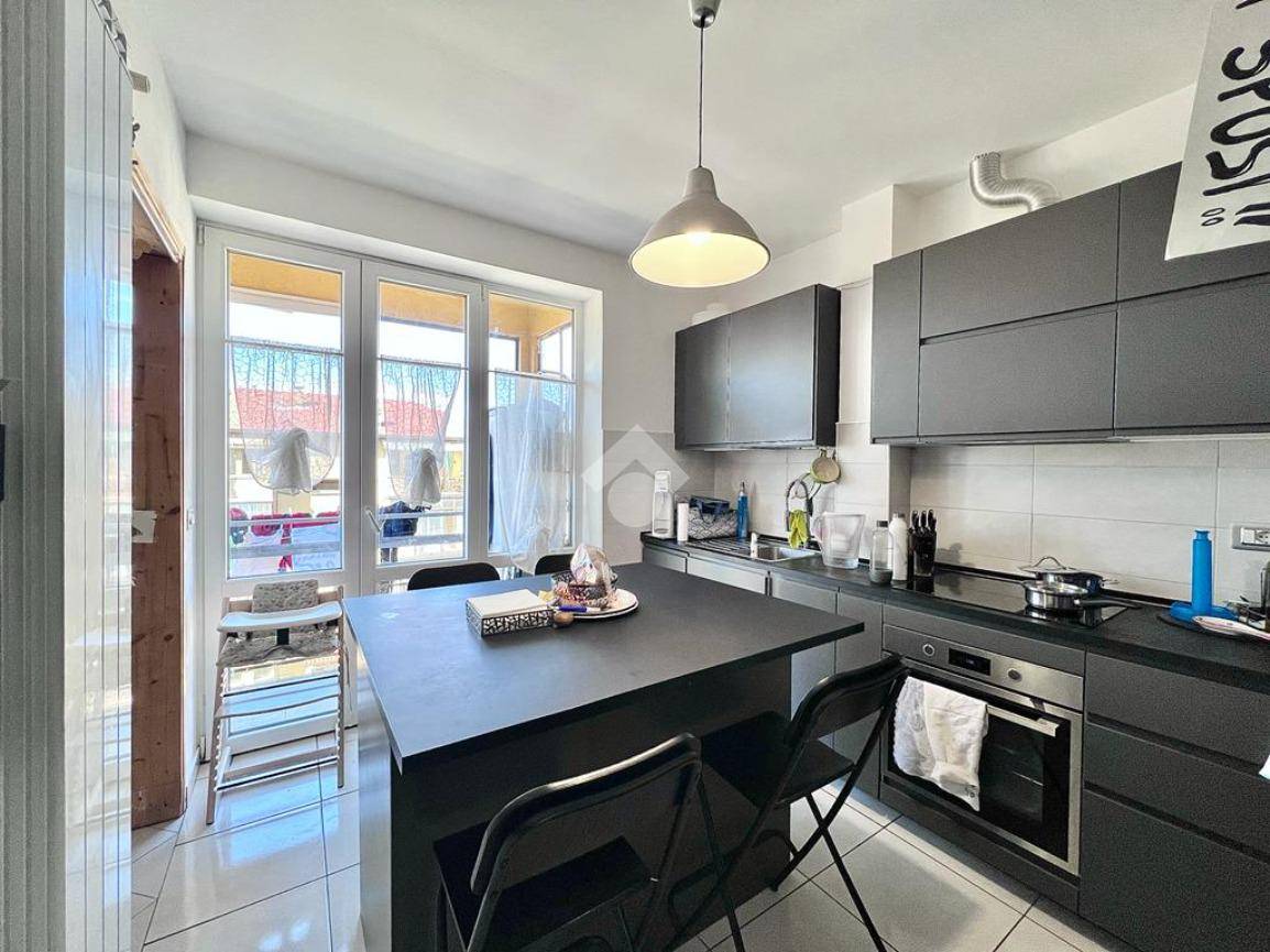 Trilocale via Varchi 24, Giubiano - San Carlo, Varese