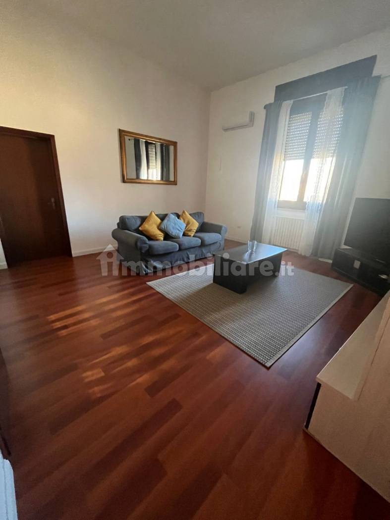 Trilocale via de&#x27; Carpentieri, Cappuccini, Brindisi