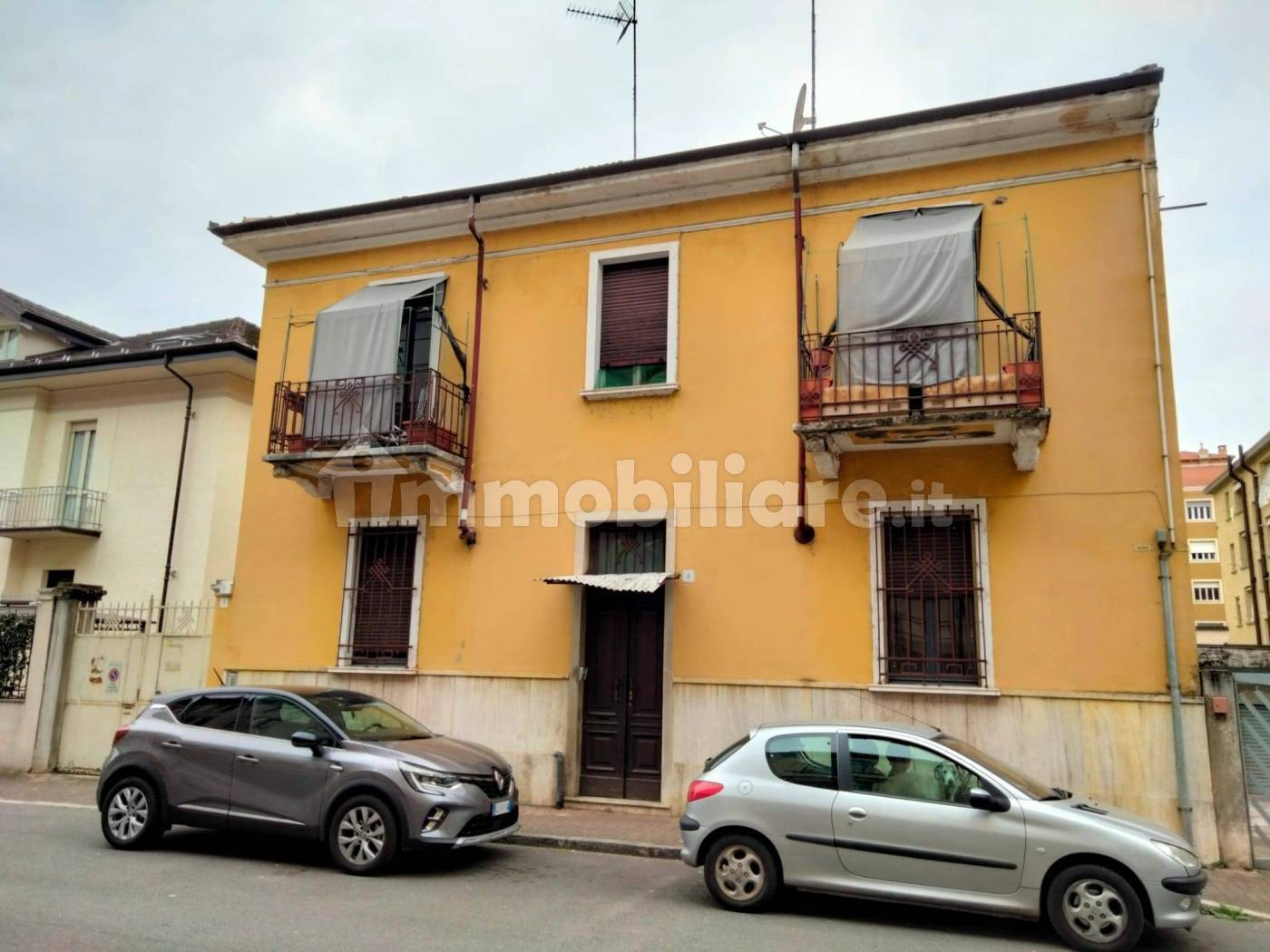 Trilocale via Guido Cavalcanti 4, Semicentro, Vercelli