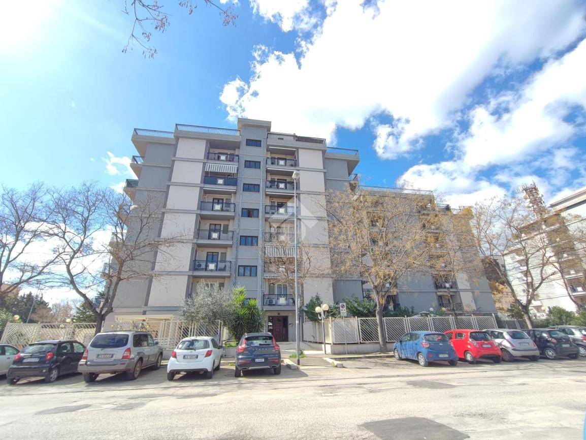 Trilocale via Domenico Antonio Patroni 10, Tribunale - Carmine Nuovo, Foggia