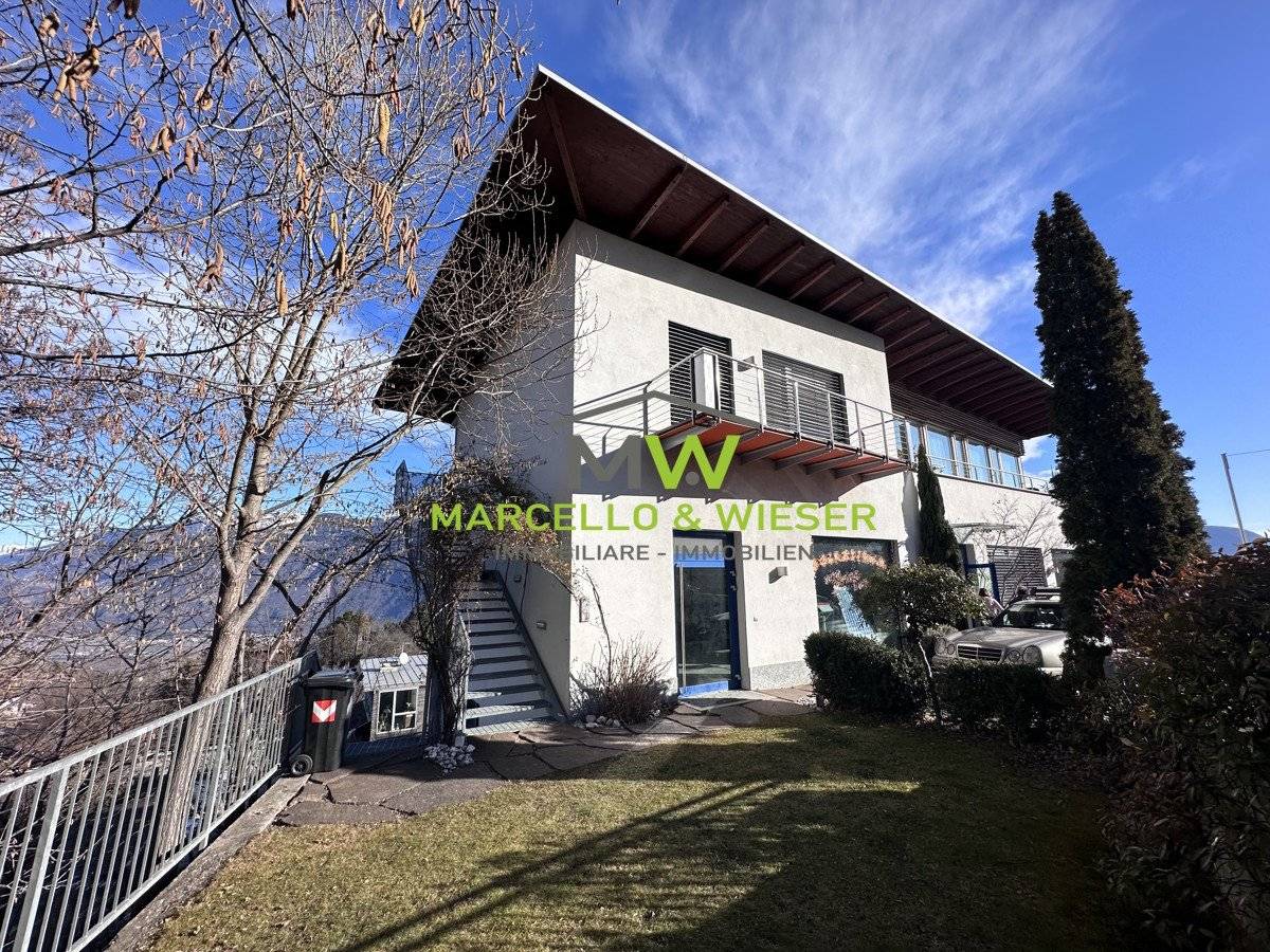 Palazzo - Edificio in Vendita