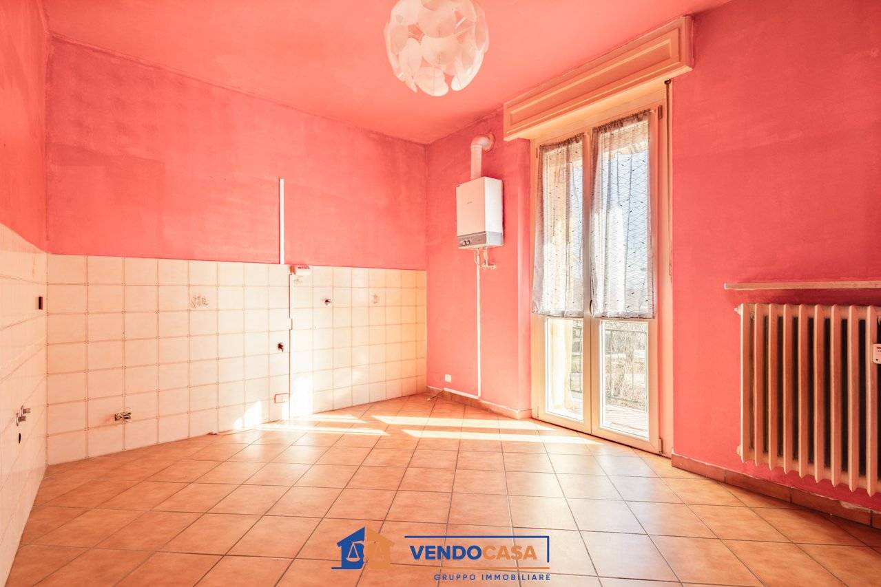 Trilocale via Bernardo Garneri 5, Centro, Fossano