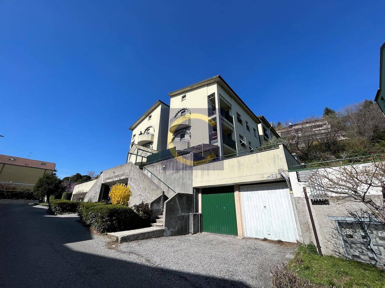 Quadrilocale via Figino, Centro, San Fermo della Battaglia