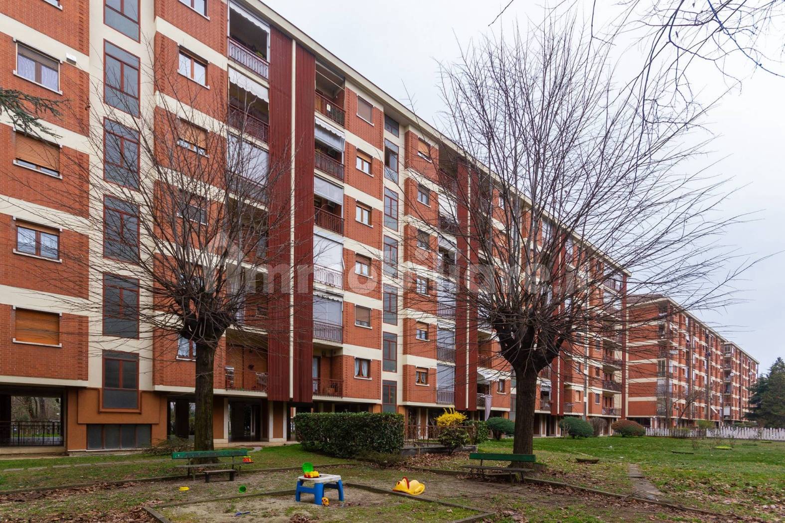 Trilocale via Giorgio La Pira 9, Villaggio Fiorito - Oltre Dora, Collegno