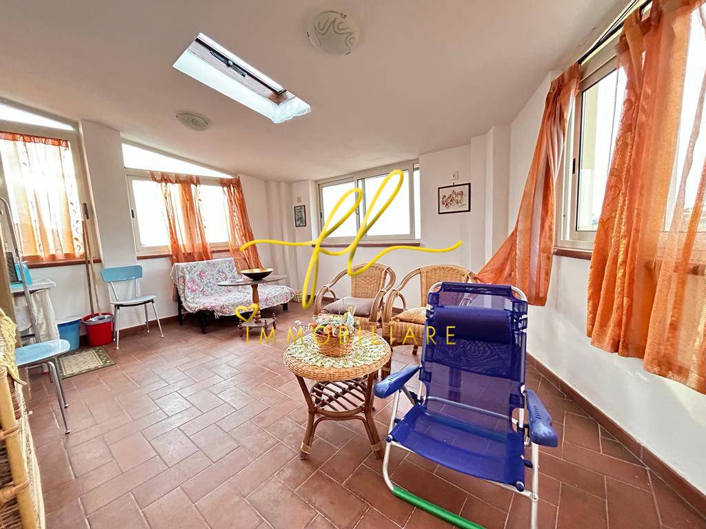 Bilocale buono stato, primo piano, Castellina Marittima