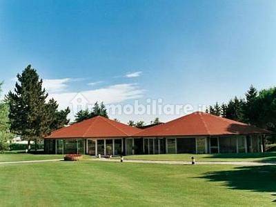 Locale commerciale in Vendita