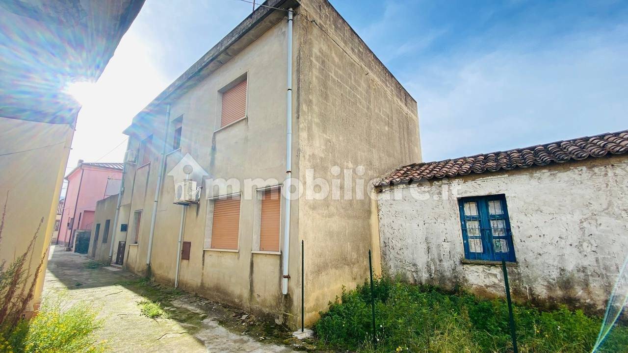 Trilocale via Camillo Benso di Cavour, Acconia, Curinga